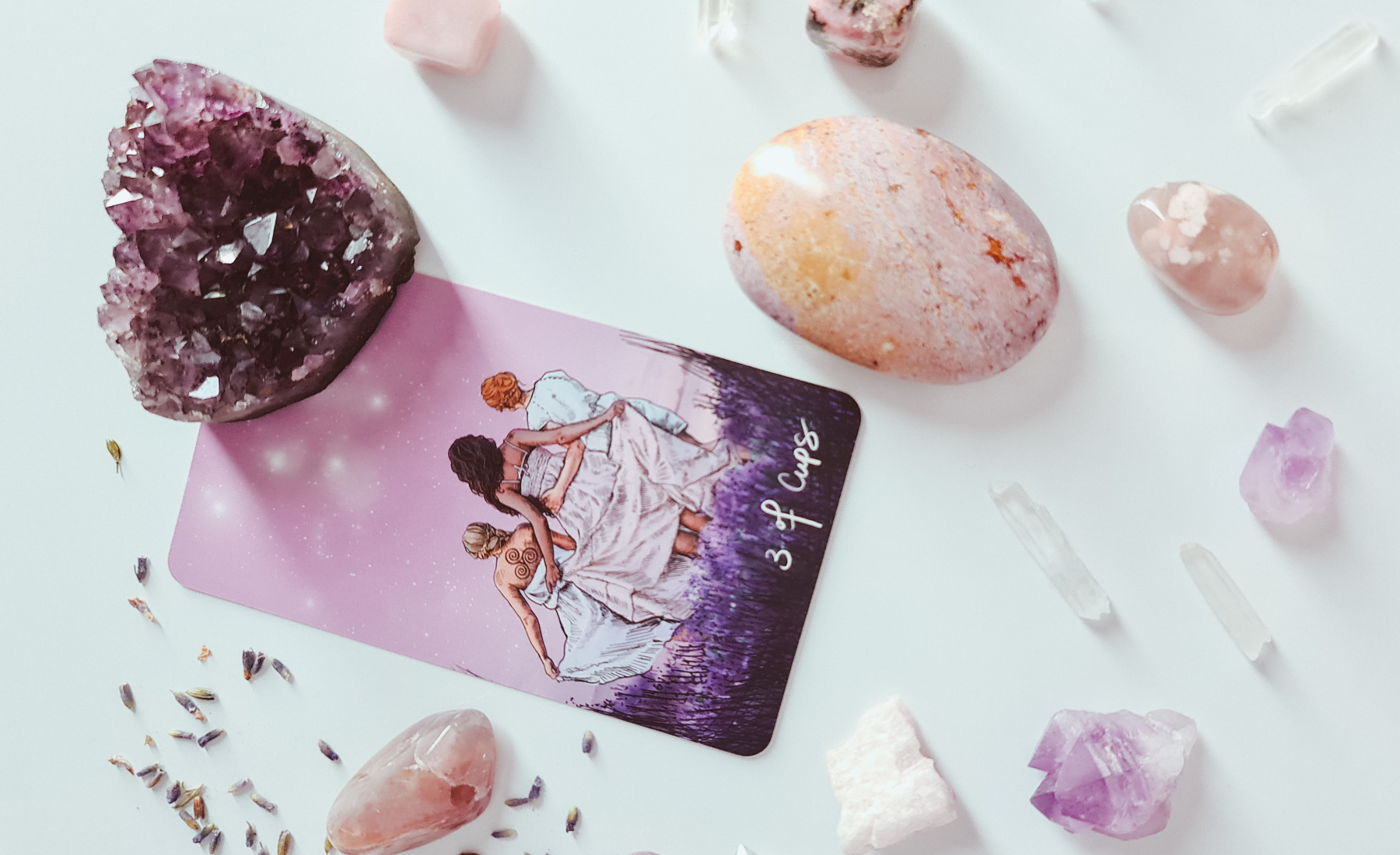 The Best Crystals to Charge Under Moonlight – Jihi