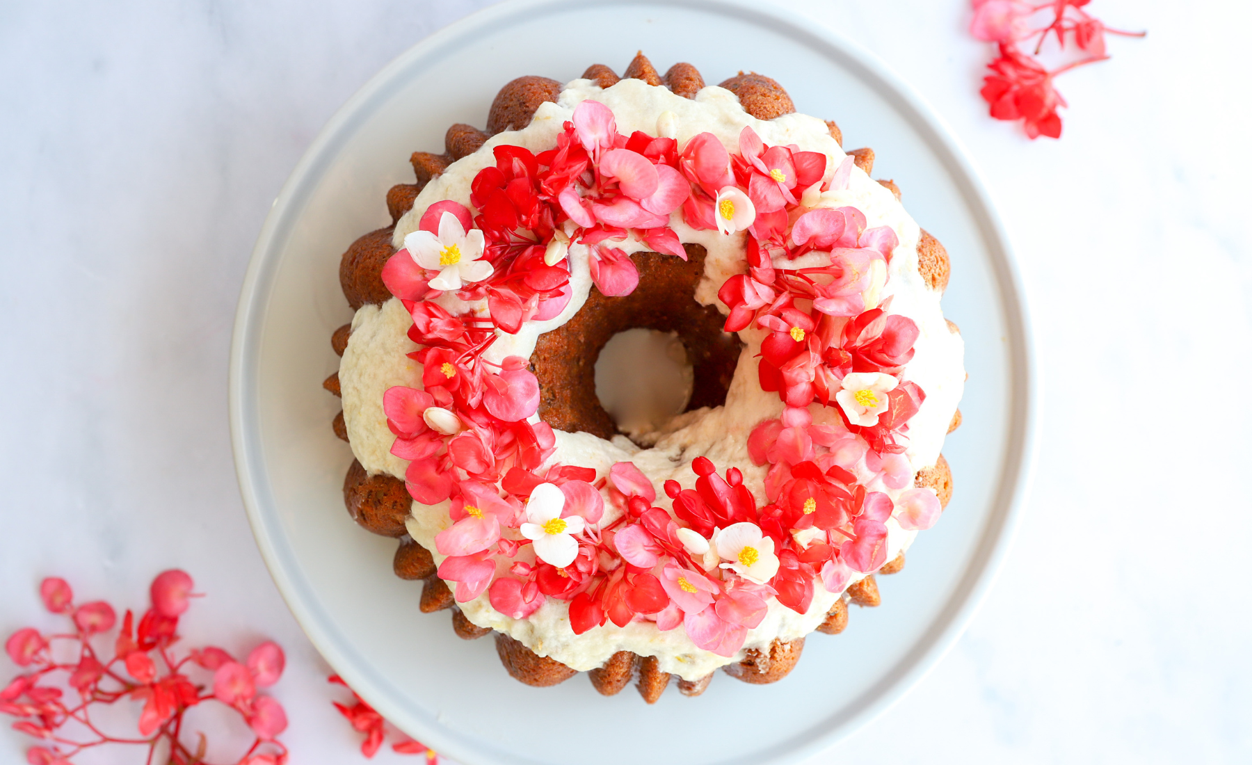 The Flower-Powered Hostess: How to Host an Unforgettable Garden-Inspir ...